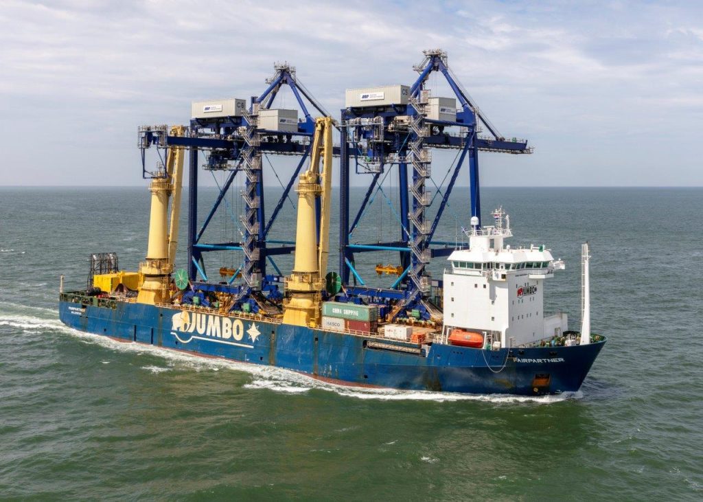 Jumbo shows intuitive engineering skills for container crane transport ...